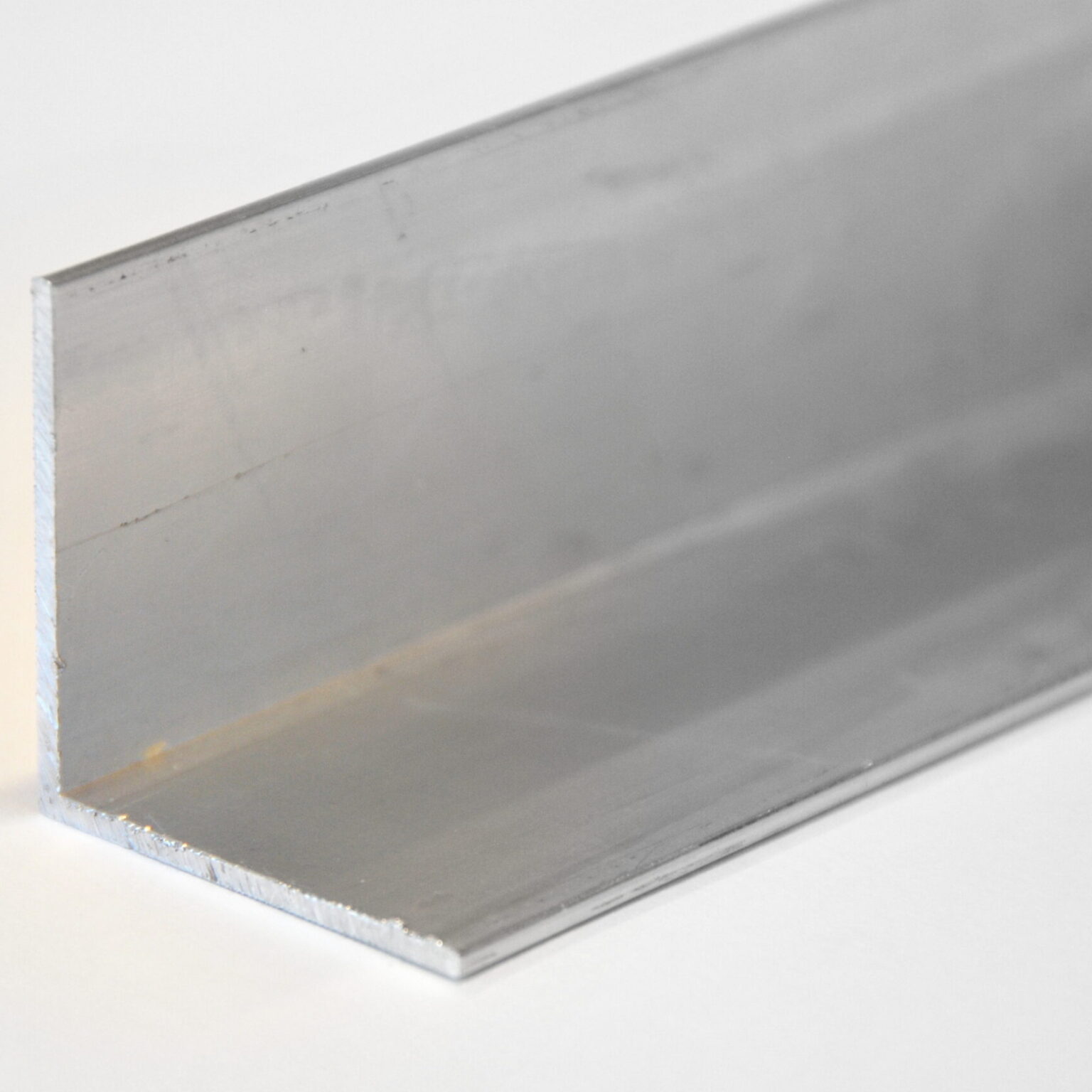 Separation Profiles & Gravel Retention Trims - The Green Roof Company